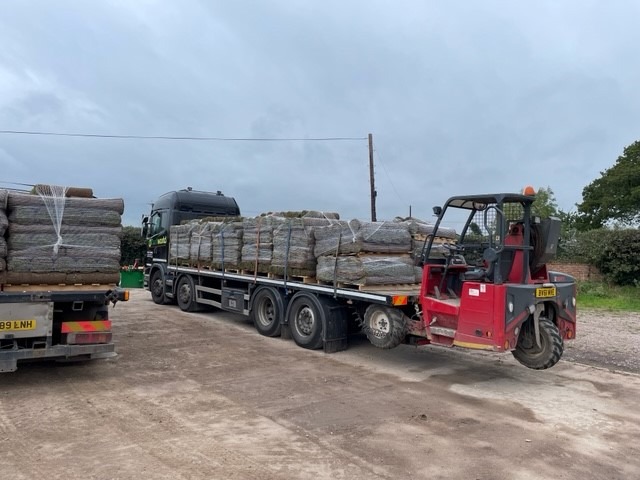 PALLETISED DELIVERY METHOD - TW Aggregates