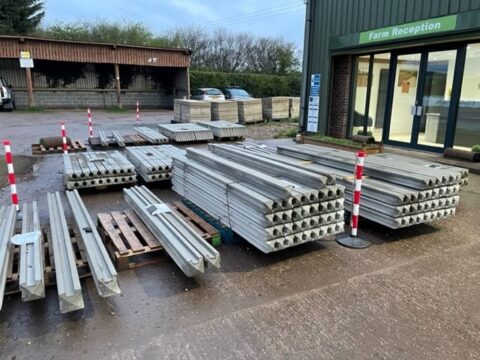 Slotted Concrete Fence Post 6ft x 4inch x 4inch - TW Aggregates